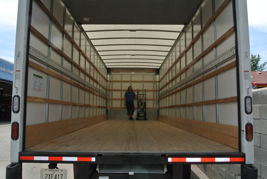 Why Is The Rental Of Commercial Vehicles So Important - RodsShop