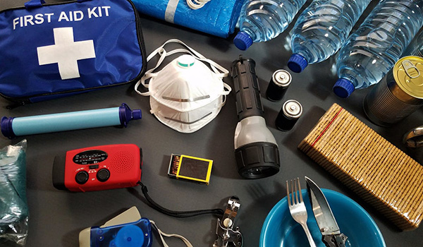 How To Build A Mobile Emergency Repair Kit For Roadside Breakdowns